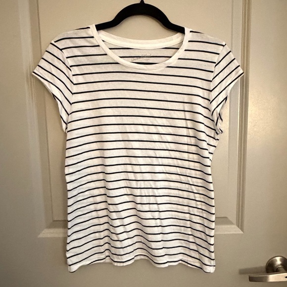 Universal Thread | Tops | Universal Thread White And Black Striped Tee ...